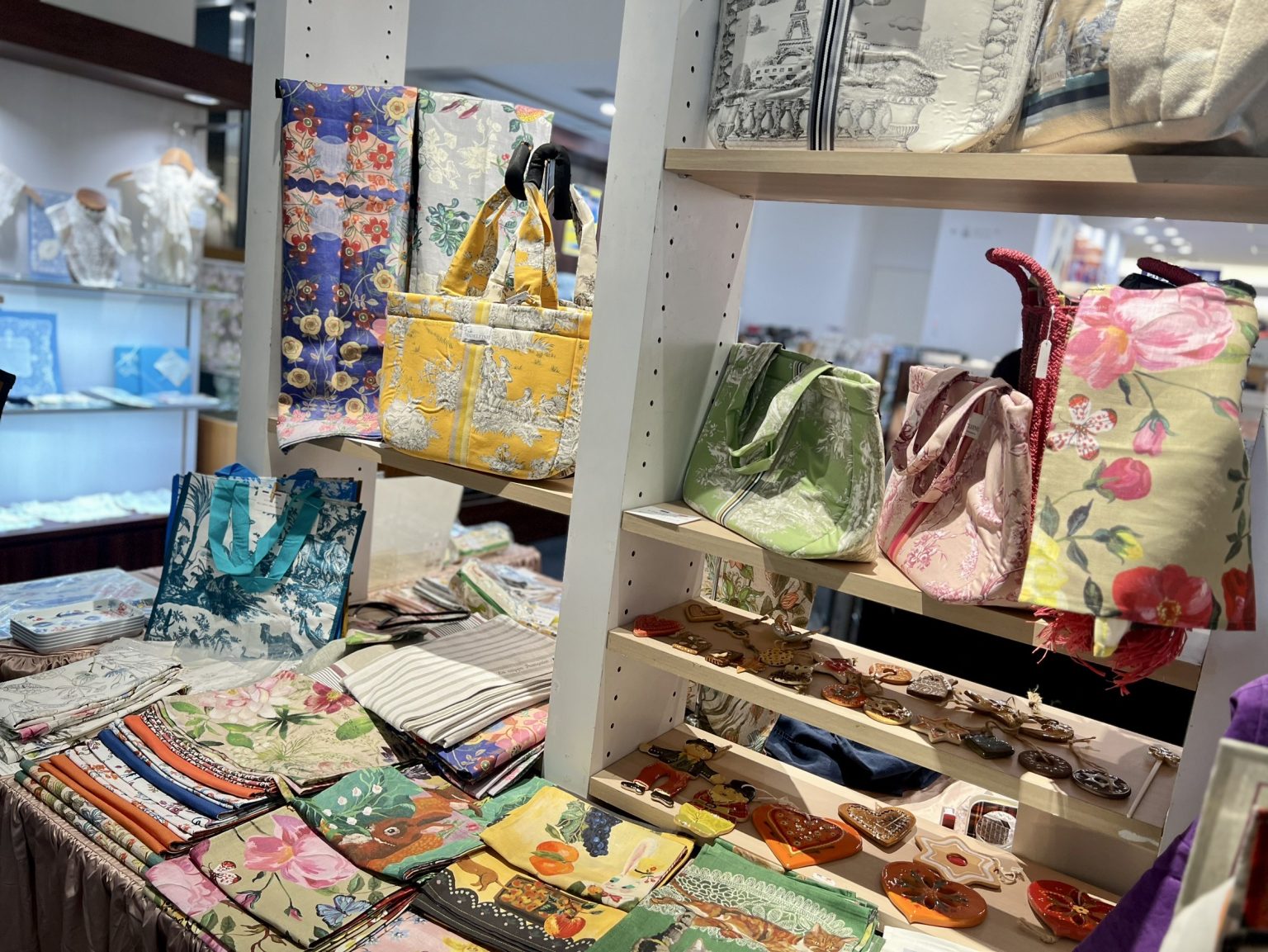 丸善フランス物語Ⅶ ③ルッカ/Vimoda (ヴィモーダ)/リーフル ダージリンハウス銀座/小西国際交流財団